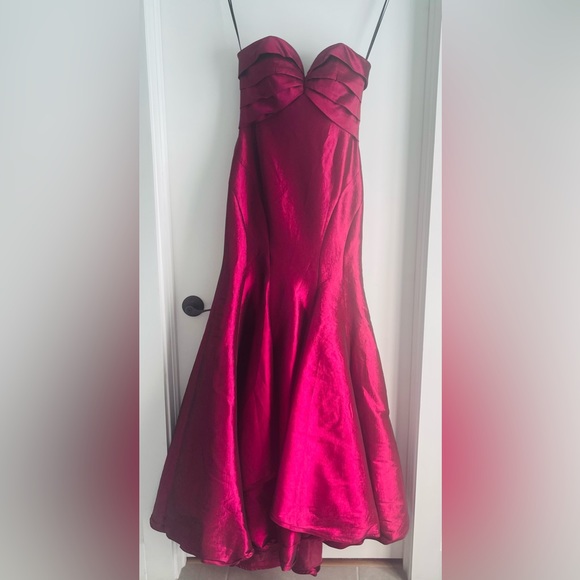 Mac Duggal | Dresses | Mac Duggal Red Mermaid Dress Size 6 Brand New ...